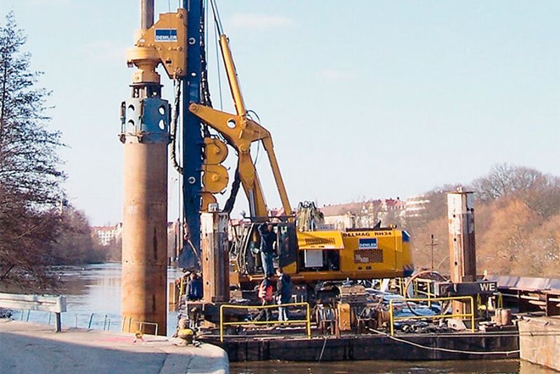 Mobile machines withstand extreme conditions - ifm