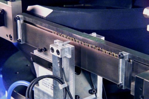 Compact inductive sensors | Applications - ifm