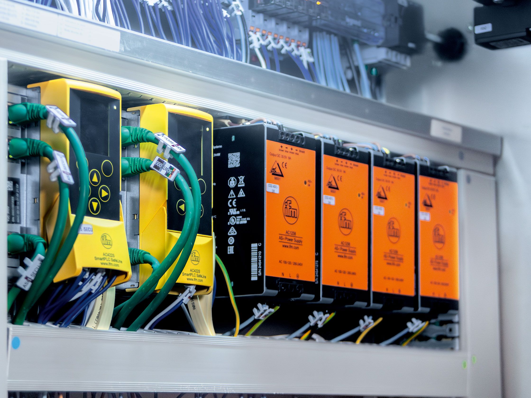 Application report: Danone – digitalisation of a new oat drink plant - ifm