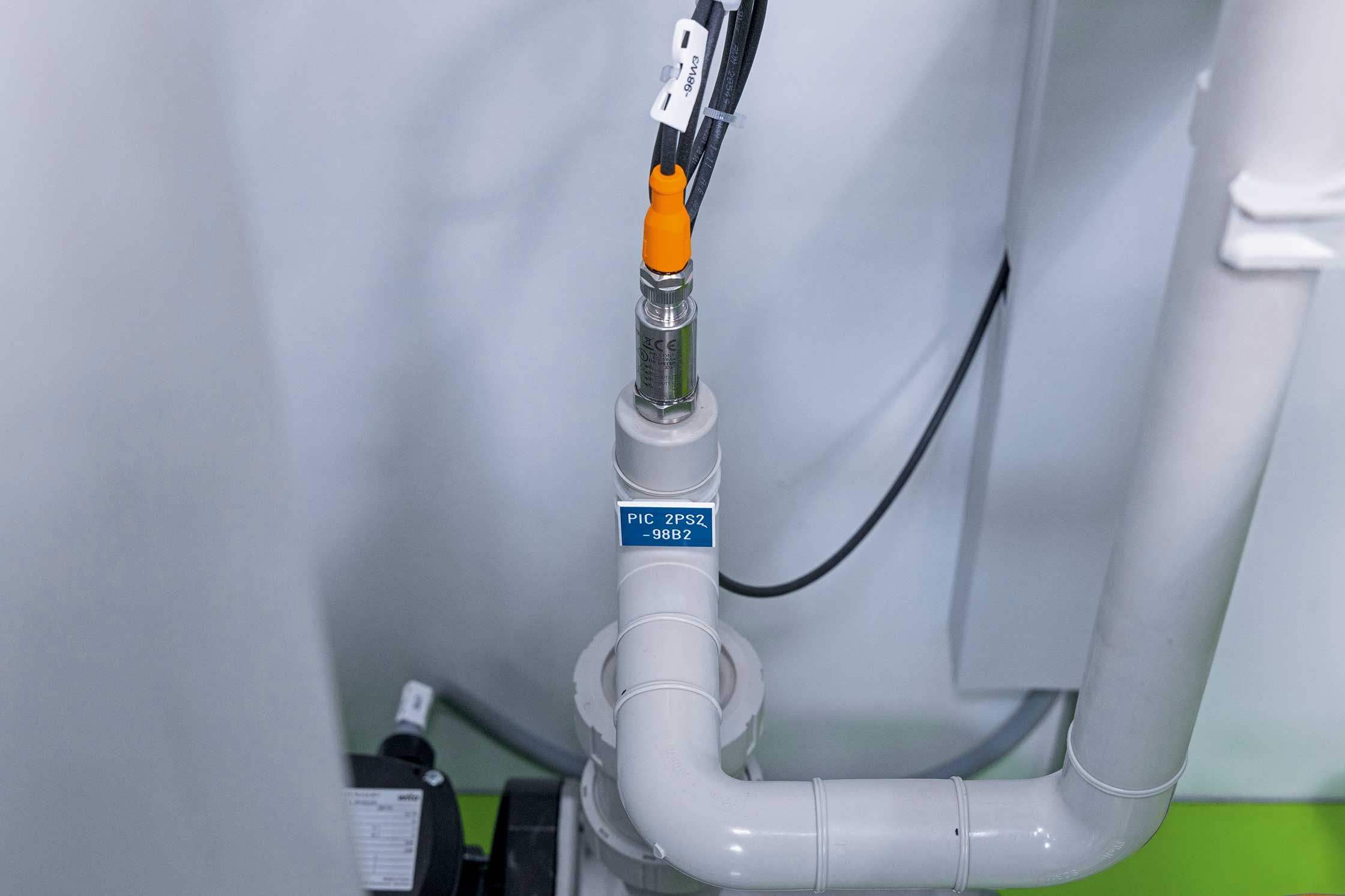 Application report: EnviroFALK –Pure and ultra-pure water systems - ifm