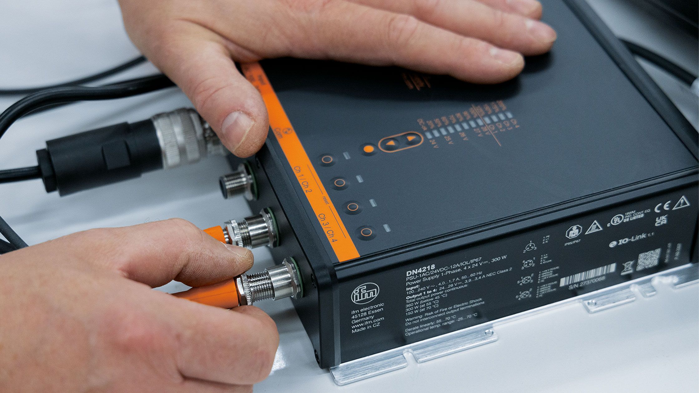 Application report: Gerber humidors – Digitalising cigar storage - ifm