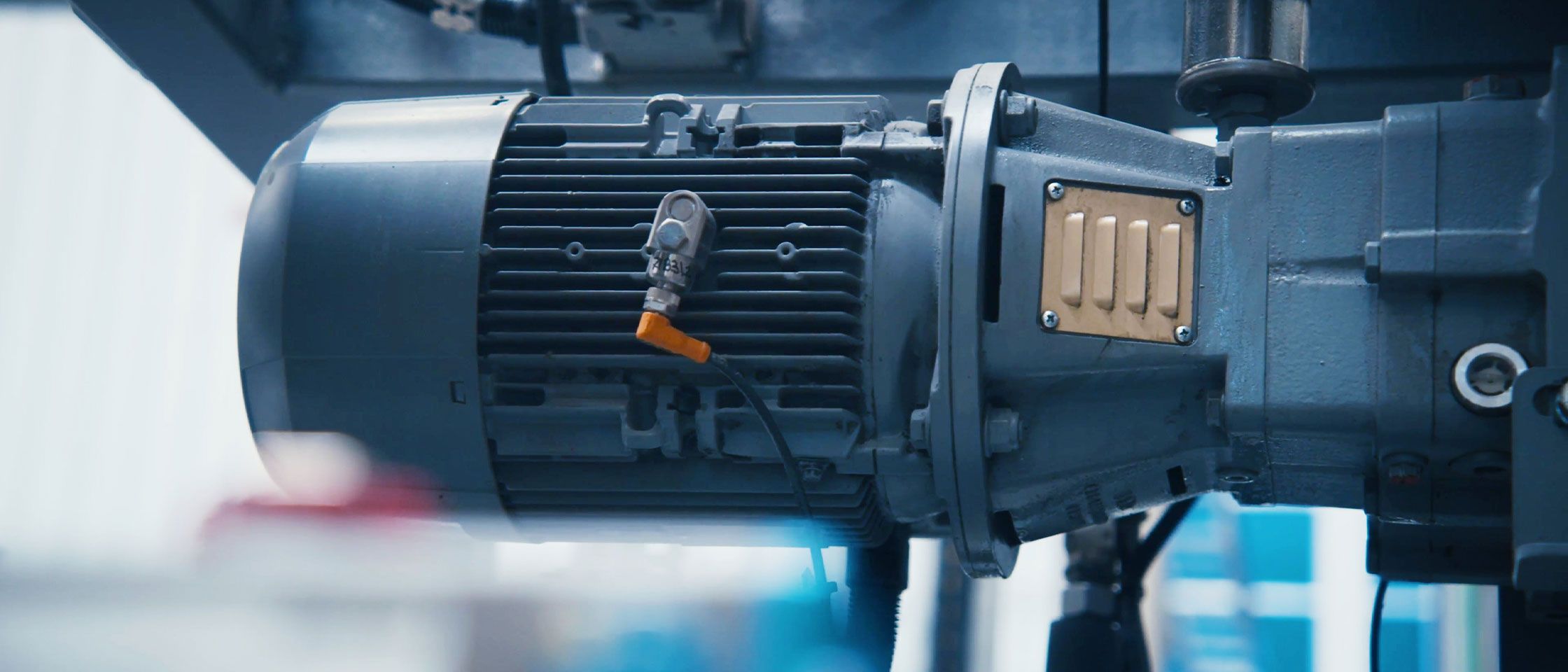 Case Study: Smart port cranes boost uptime - ifm