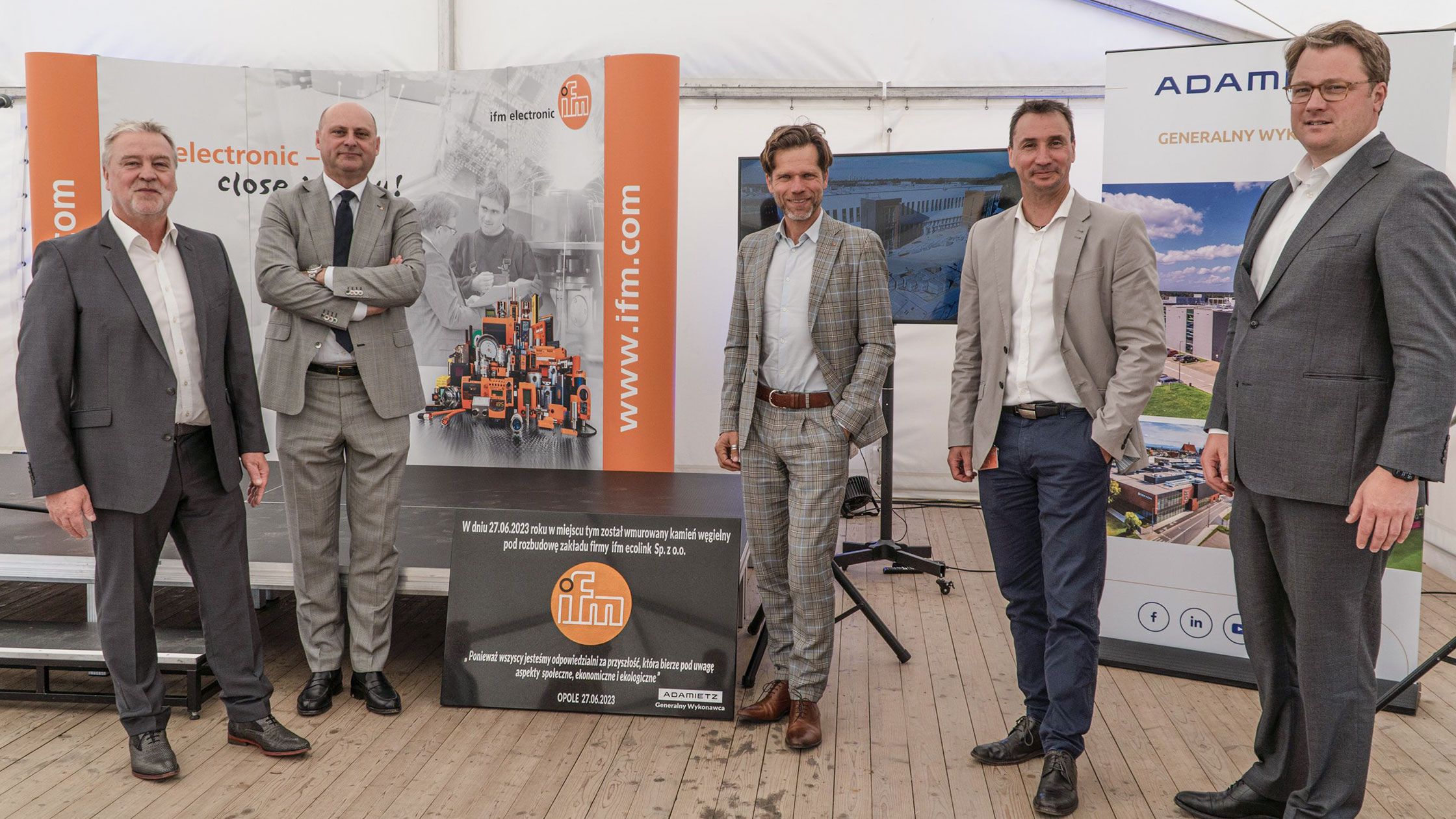 Grundsteinlegung: Ein neues und nachhaltiges Gebäude für ifm ecolink in ...