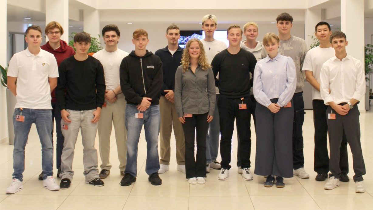 2025: Nachwuchskräfte starten ihre Ausbildung bei ifm - ifm