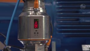 SM9000 - Magnetic-inductive flow meter - ifm