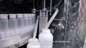 CR1082 - Programmable graphic display for controlling mobile machines - ifm