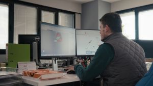 LMT121 - Sensor for point level detection - ifm