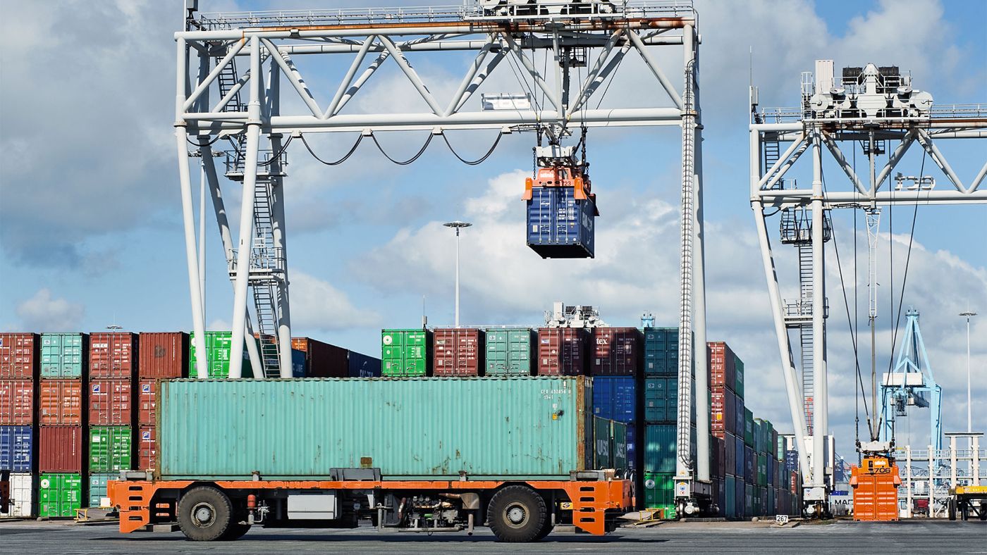 Case Study: Smart port cranes boost uptime - ifm