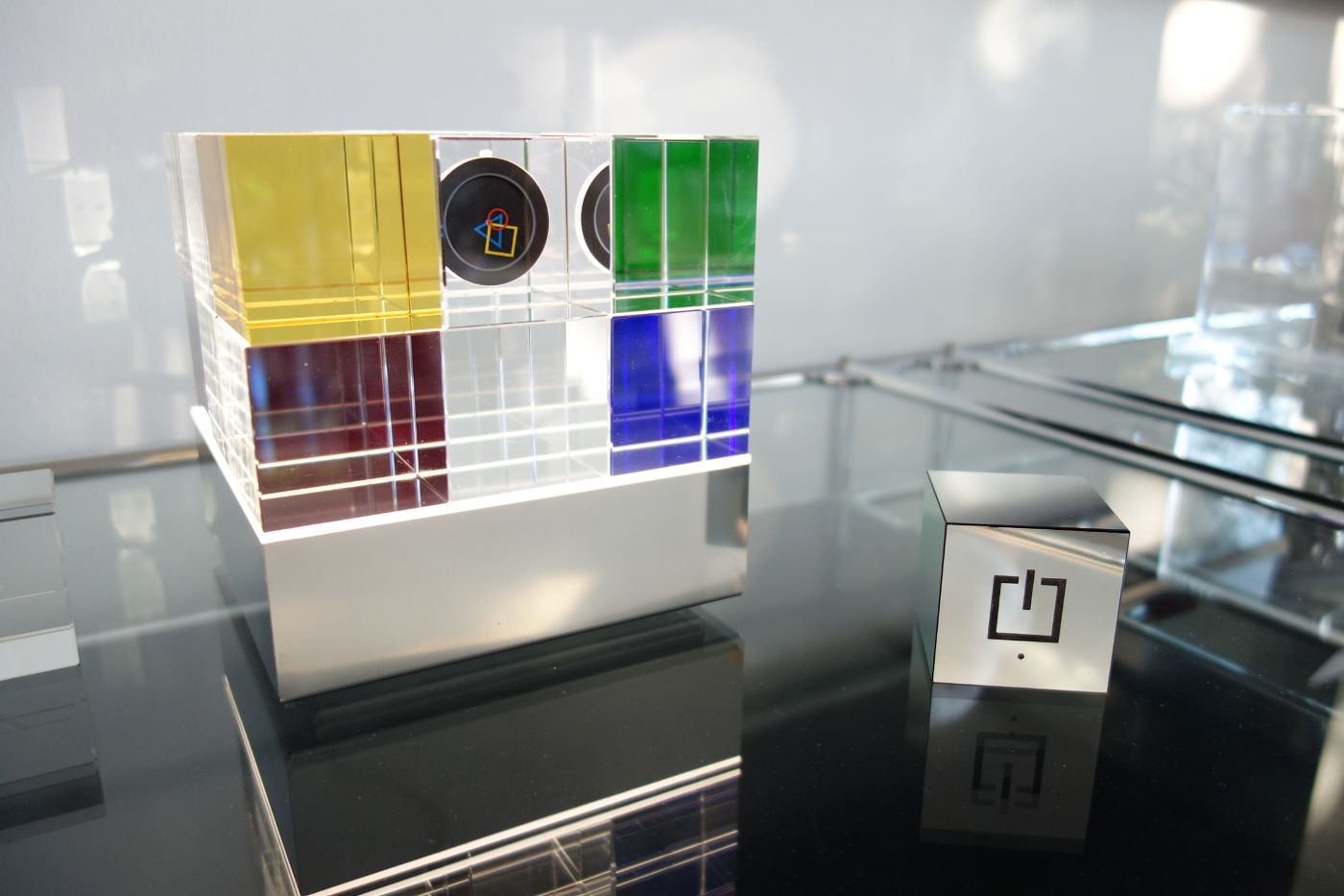 ifm-Objekterkennungssensor O2D5 - Technologie trifft Kunst - ifm