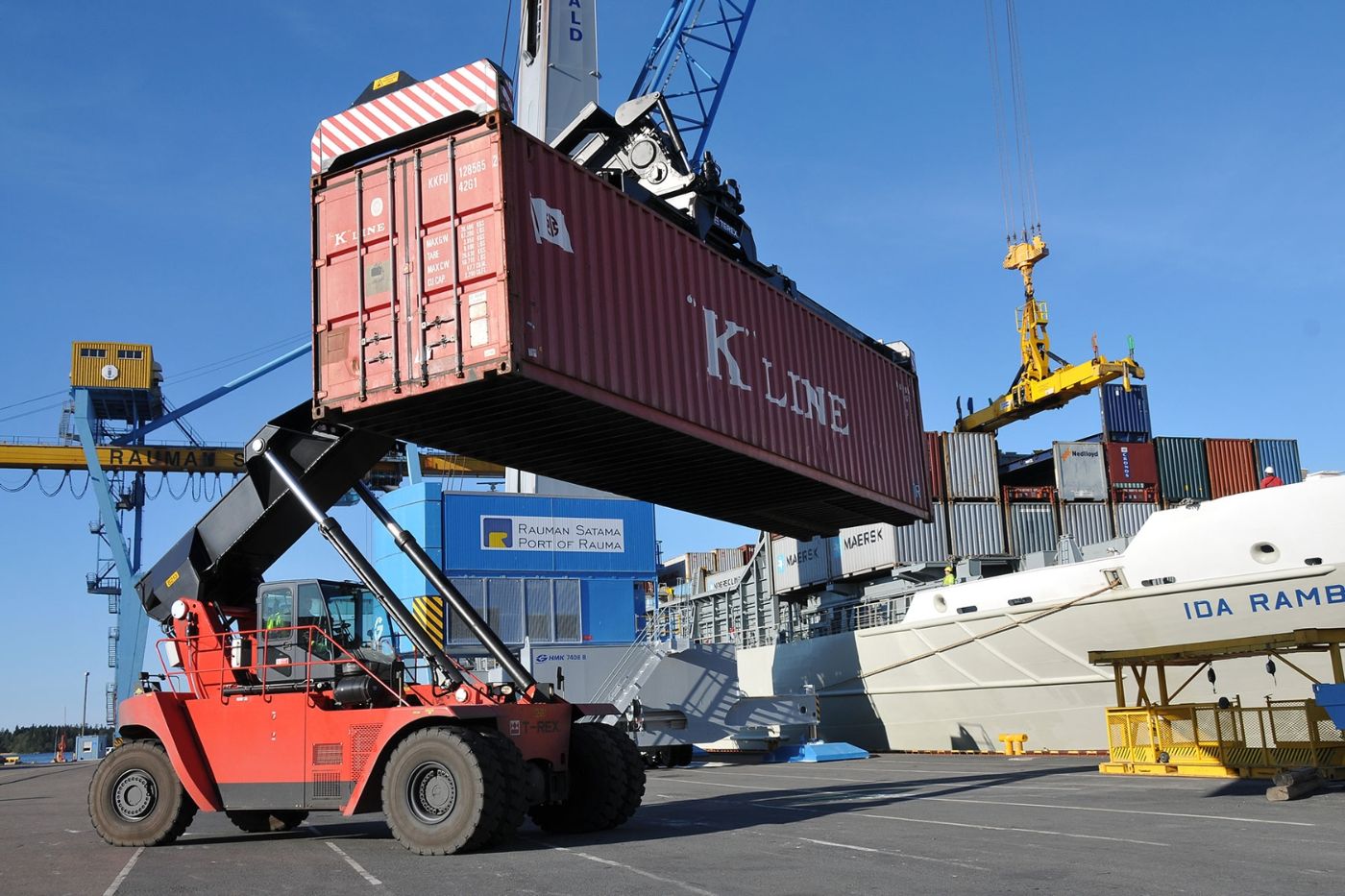 Mobile control systems | Transportation Equipment - ifm