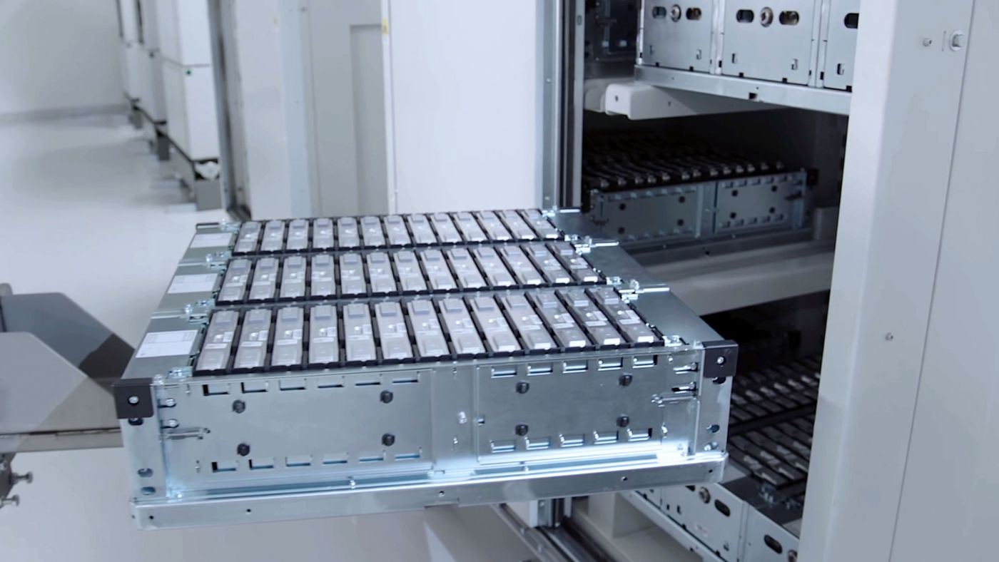 Formation and ageing in battery manufacturing - ifm