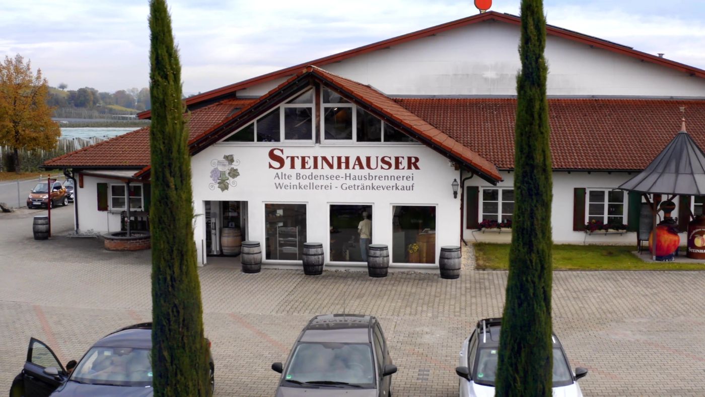 Video report: Traditional Steinhauser distillery and moneo - ifm