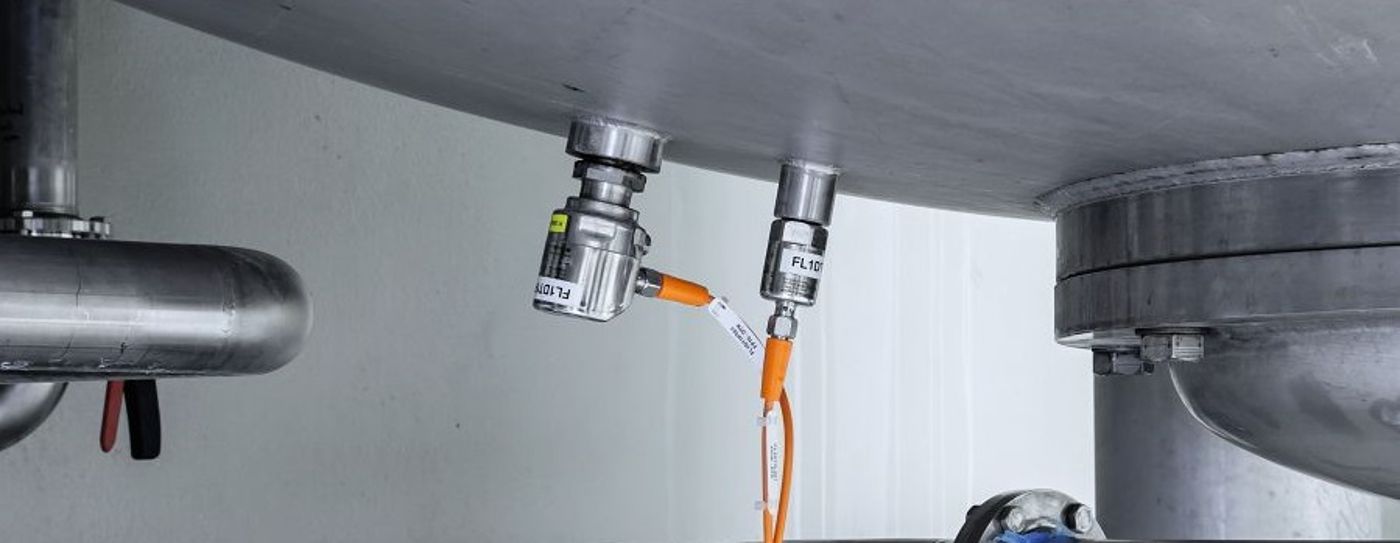 Continuous level sensors for water-based media - ifm