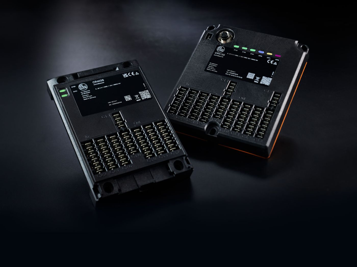 Robust compact controller with safety functions via upgrade - ifm