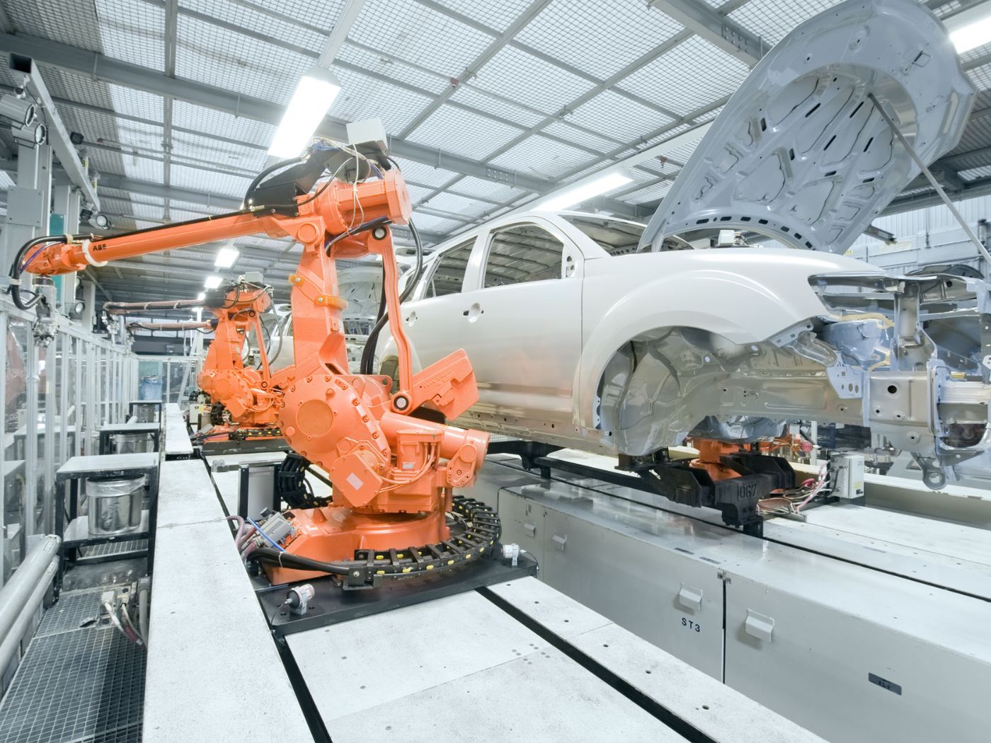 ifm solutions for Joining processes during body-in-white - ifm