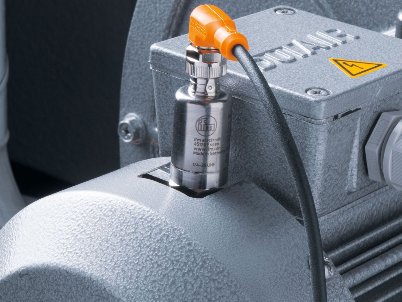 Real-time maintenance: IO-Link vibration monitoring - ifm