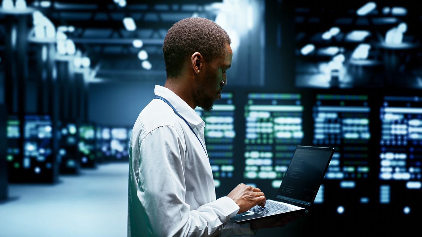 Data center environmental monitoring: Modular solutions that scale - ifm